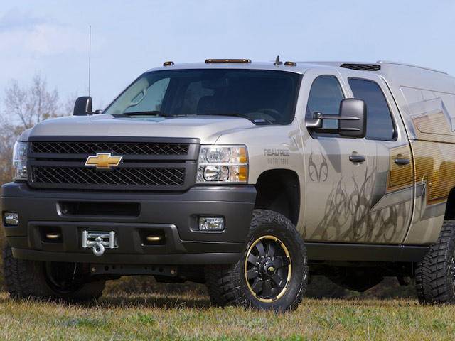 Video: Redefine Hunting in the Chevy Silverado Realtree Concept