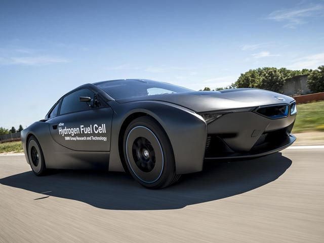 BMW Hydrogen Cars Will Be On The Road By 2025