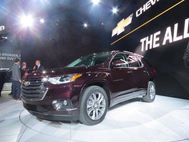 Chevy Traverse Debuts In Detroit Based Heavily Off The GMC Acadia