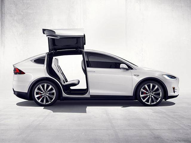 Watch A Kitten Get Rescued From A Tesla Model X Bumper