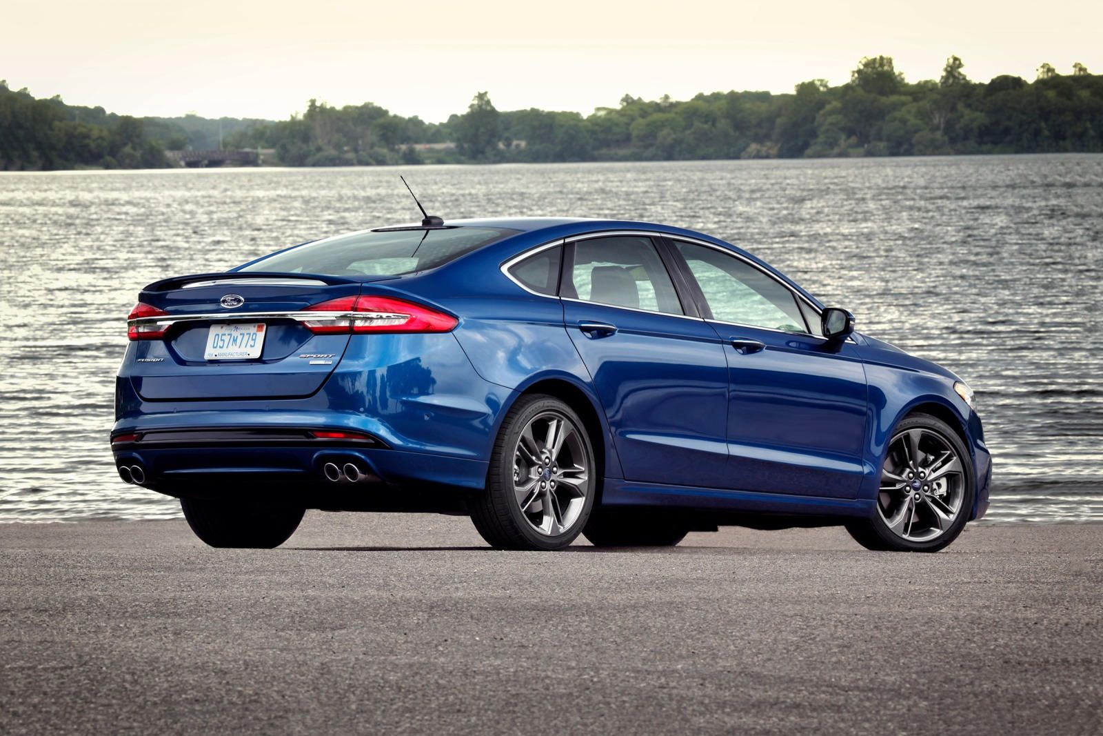 2017 Ford Fusion Specs & Trims