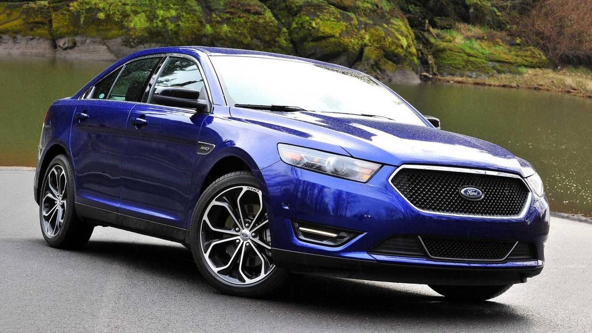 Ford Taurus: Review, Pricing, Photos, and Specs