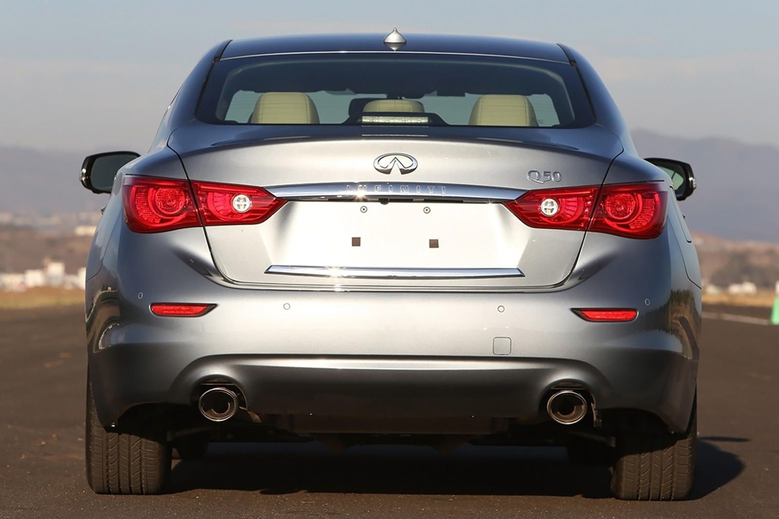 2015 Infiniti Q50 Hybrid - Specs & Trims | CarBuzz