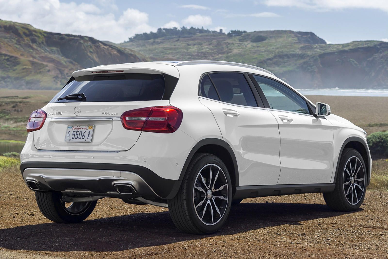 2015 Mercedes-Benz GLA-Class SUV Pricing, Photos & Specs