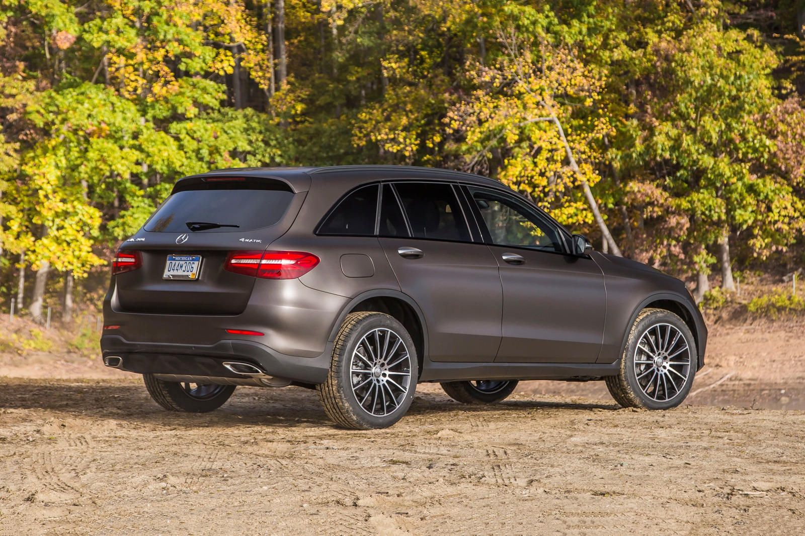 2018 Mercedes-Benz GLC-Class SUV Exterior Photos