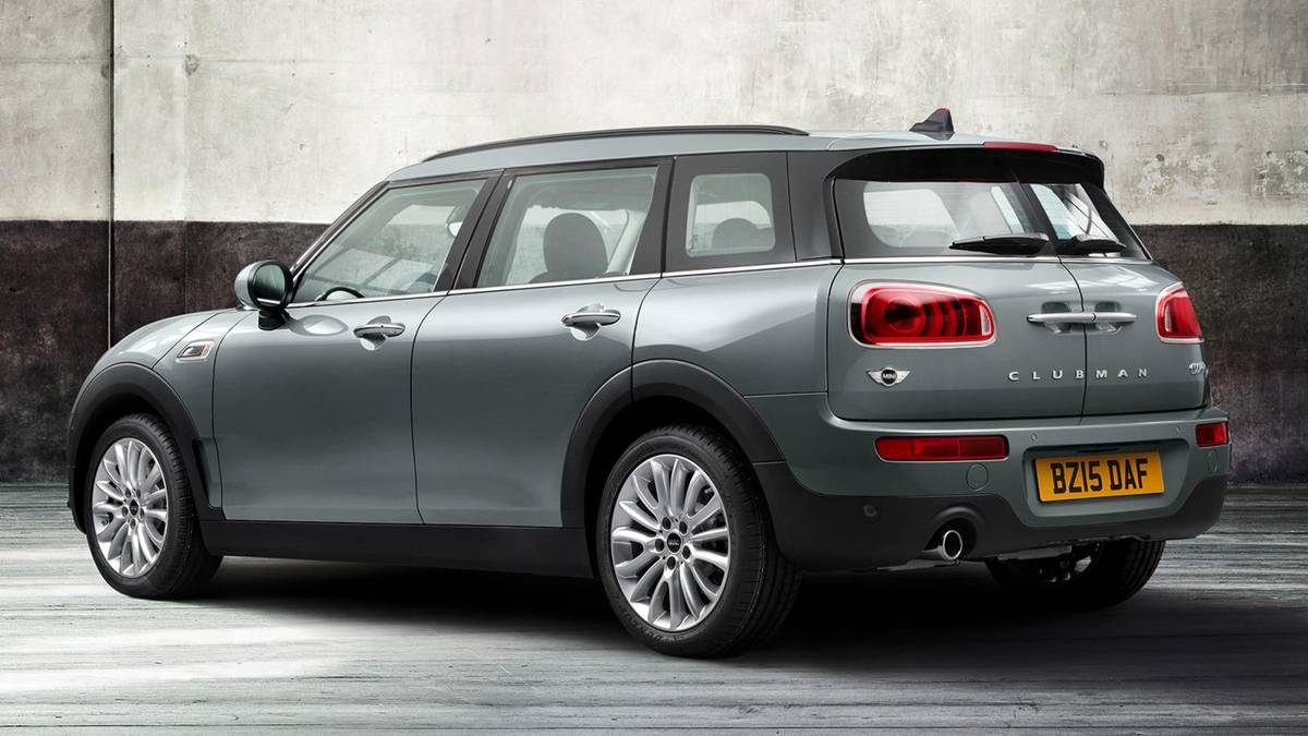 2016 Mini Cooper Clubman Pricing, Photos & Specs