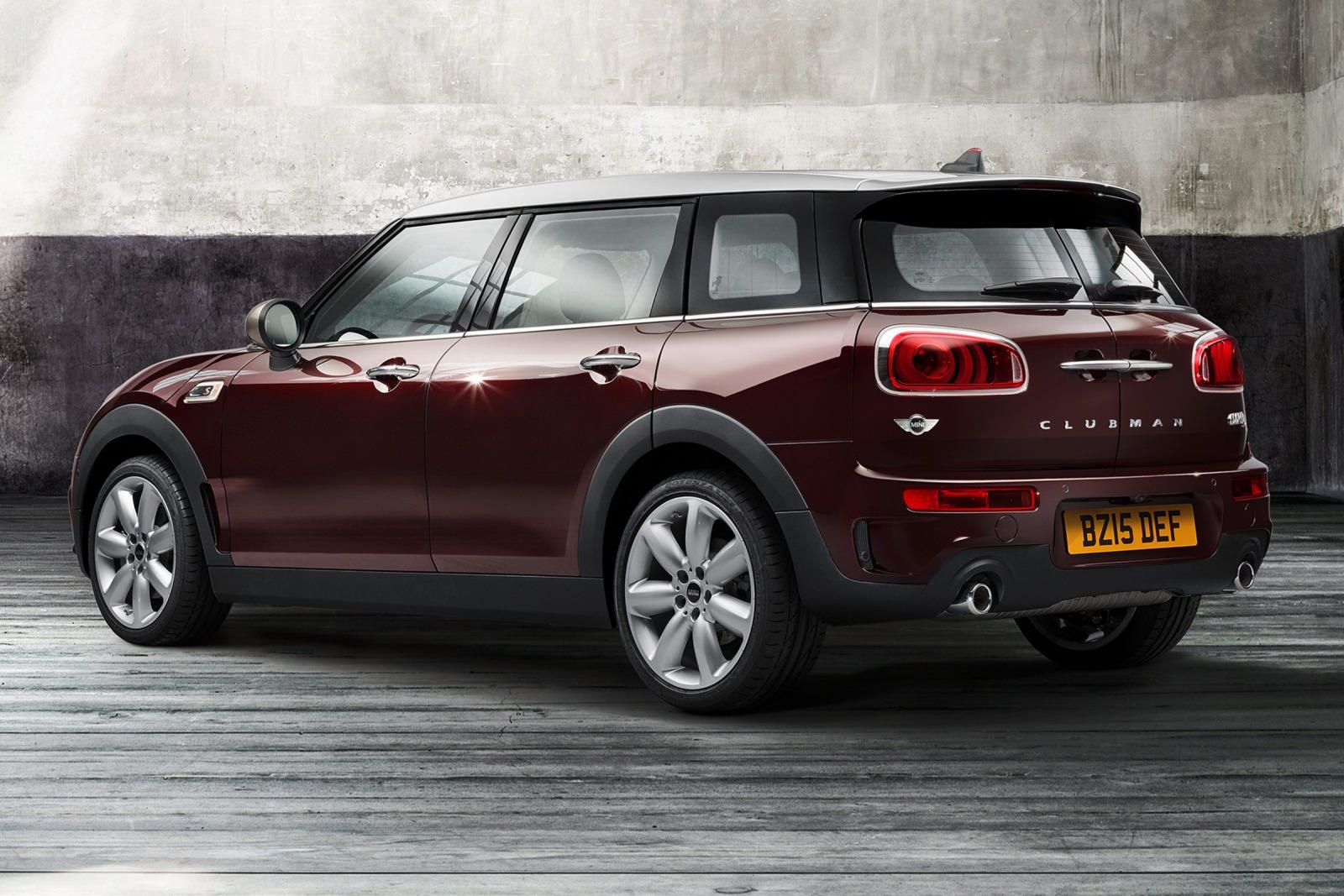 2018 Mini Cooper Clubman Pricing, Photos & Specs