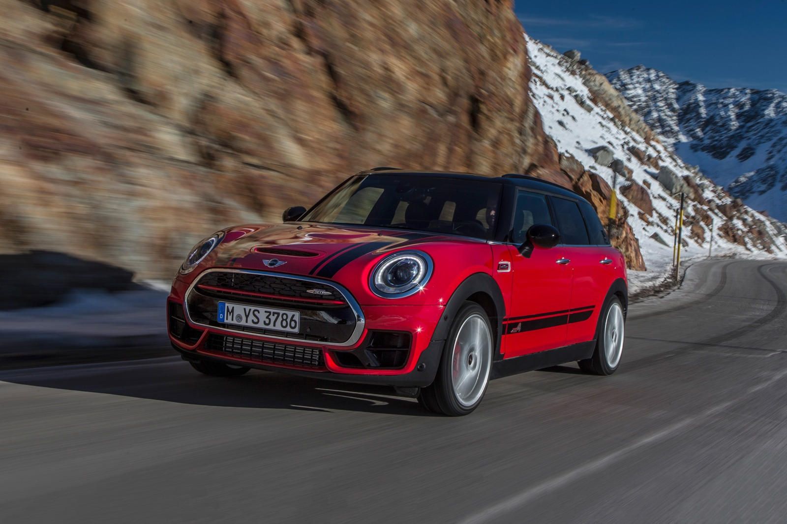 2018 Mini Cooper Clubman Pricing, Photos & Specs