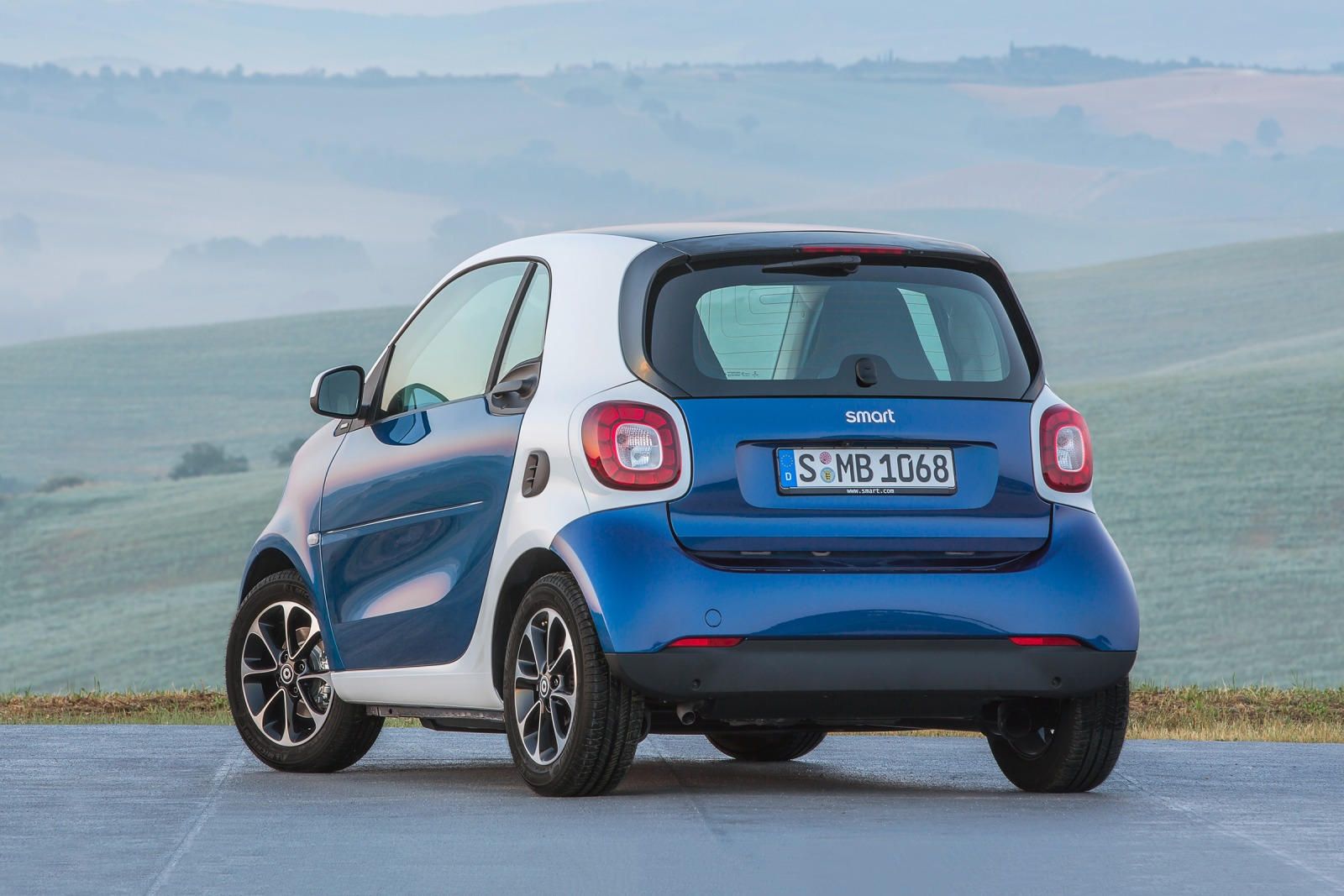 2016 smart fortwo Exterior Photos