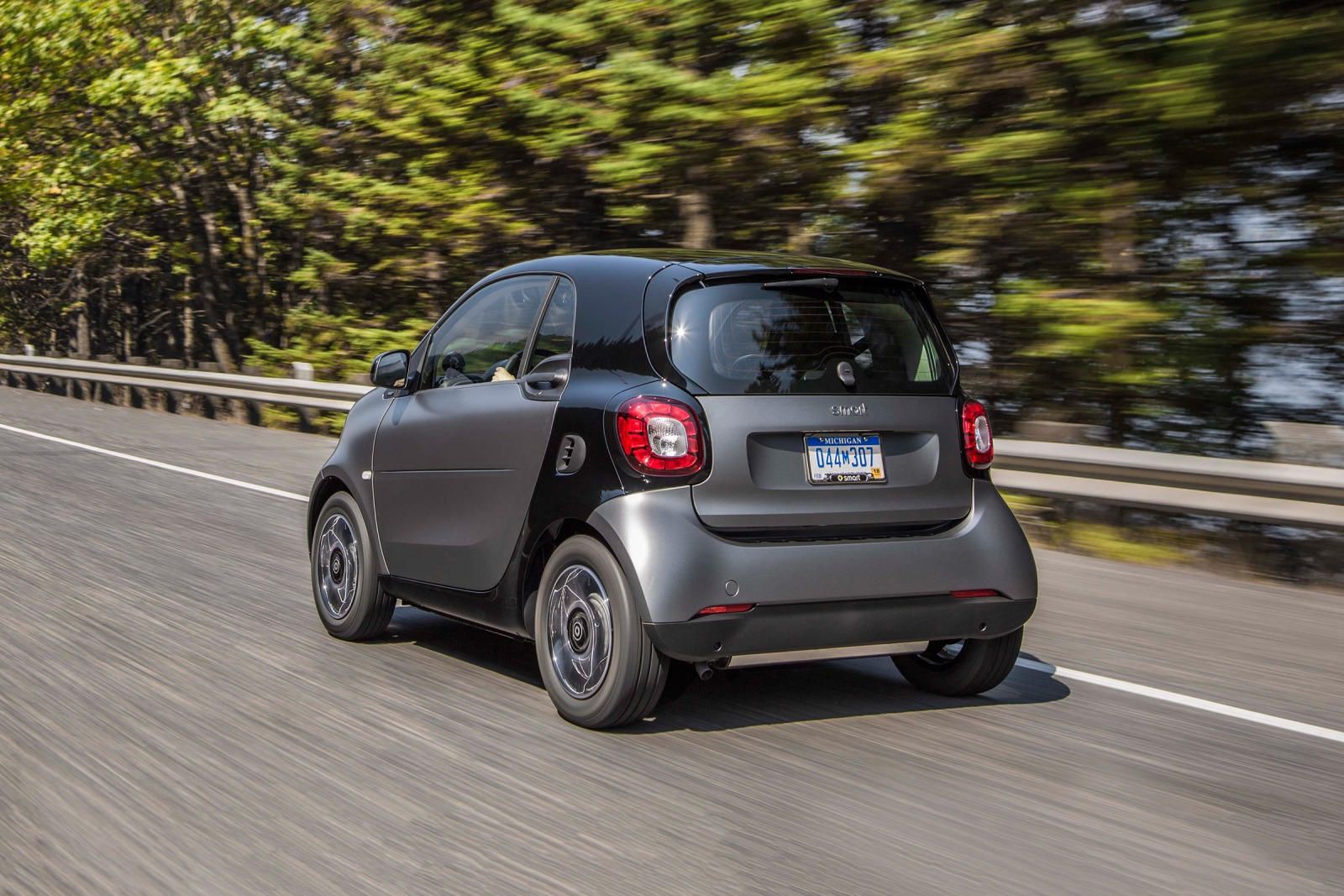 2016 smart fortwo Exterior Photos