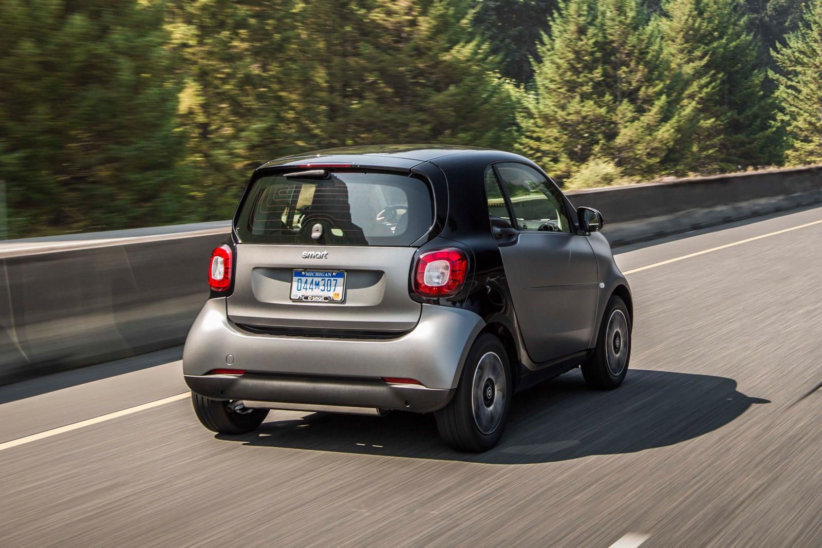 2016 smart fortwo Exterior Photos