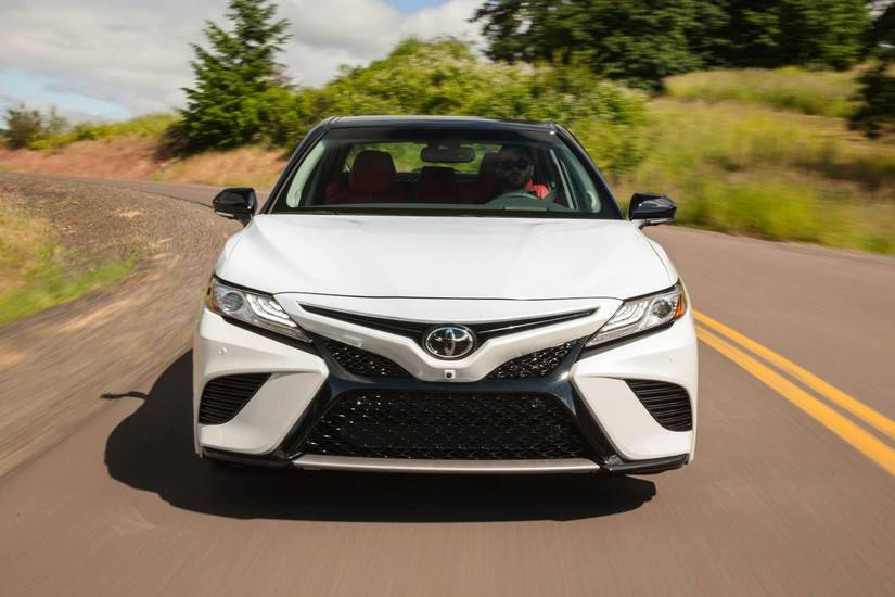 2018 Toyota Camry Pricing, Photos & Specs