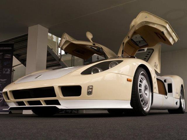 Leno Drives de Macross Supercar