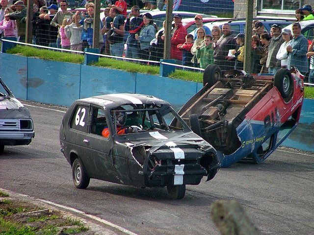 5 Ridiculous Reliant Robin Races
