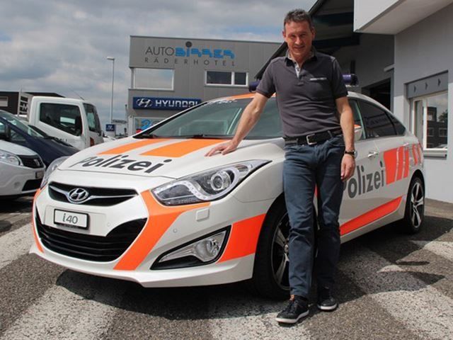 Fake Swiss Cop Car Rentals are a Flawless Plan for Morons