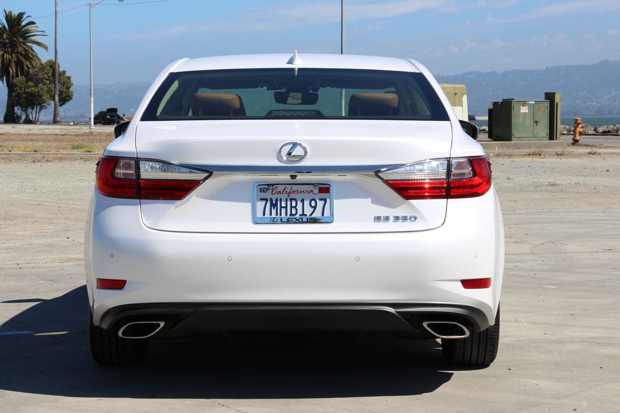 2016 Lexus ES - Review | CarBuzz