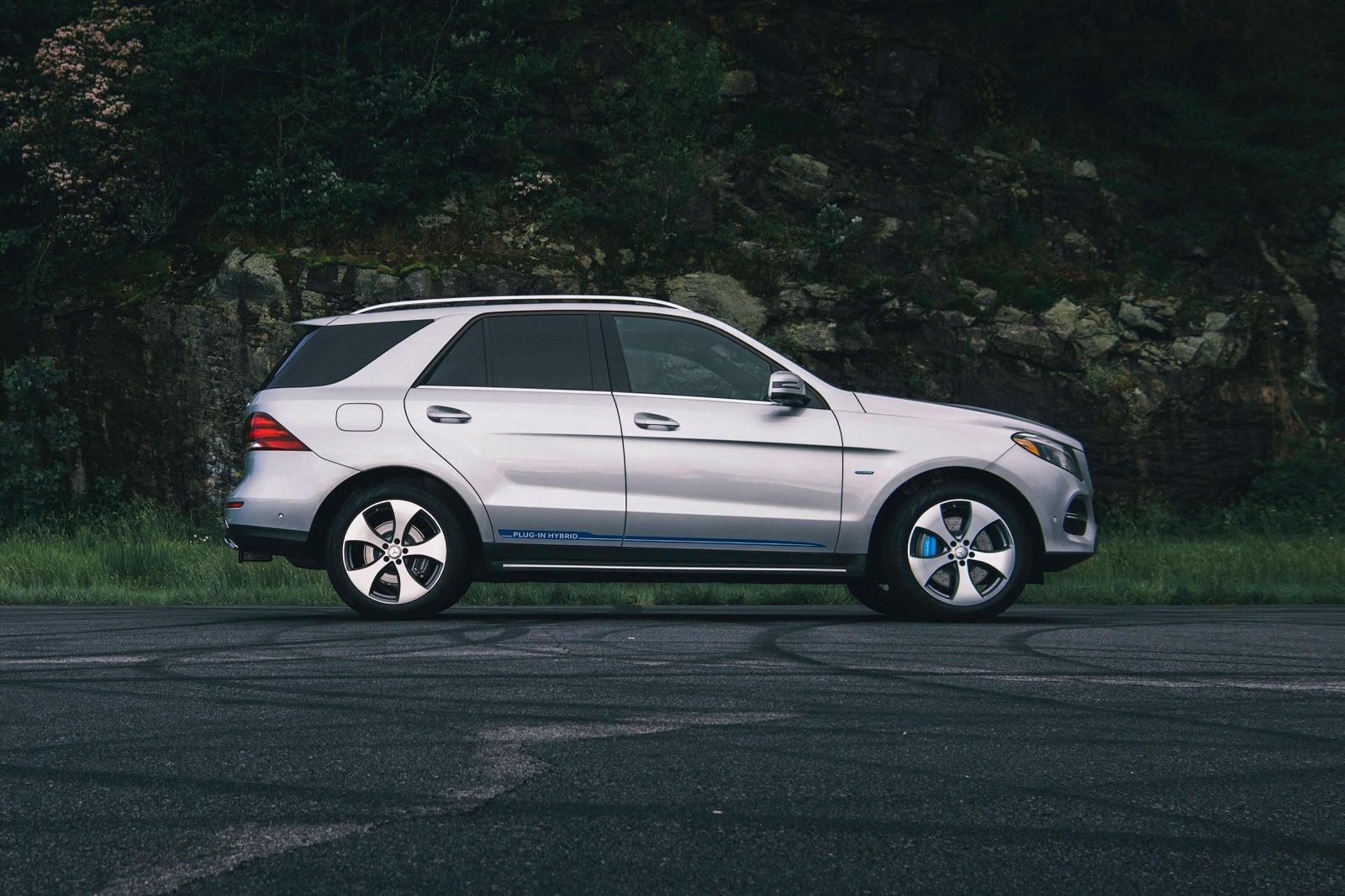 2018 Mercedes-Benz GLE-Class Plug-in Hybrid Pricing, Photos & Specs