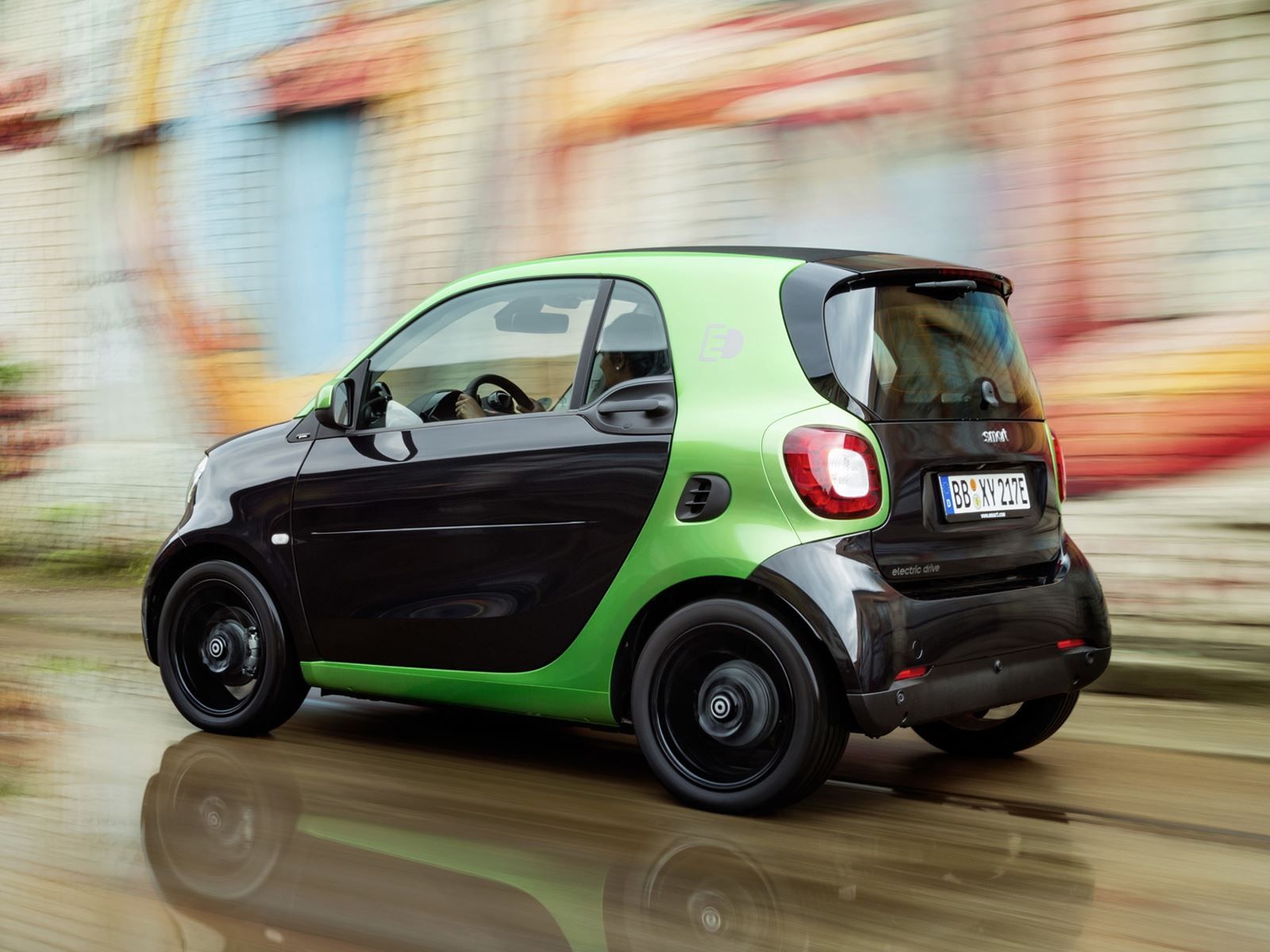 Smart Fortwo Celebrates 10 Years In America With New Special Edition