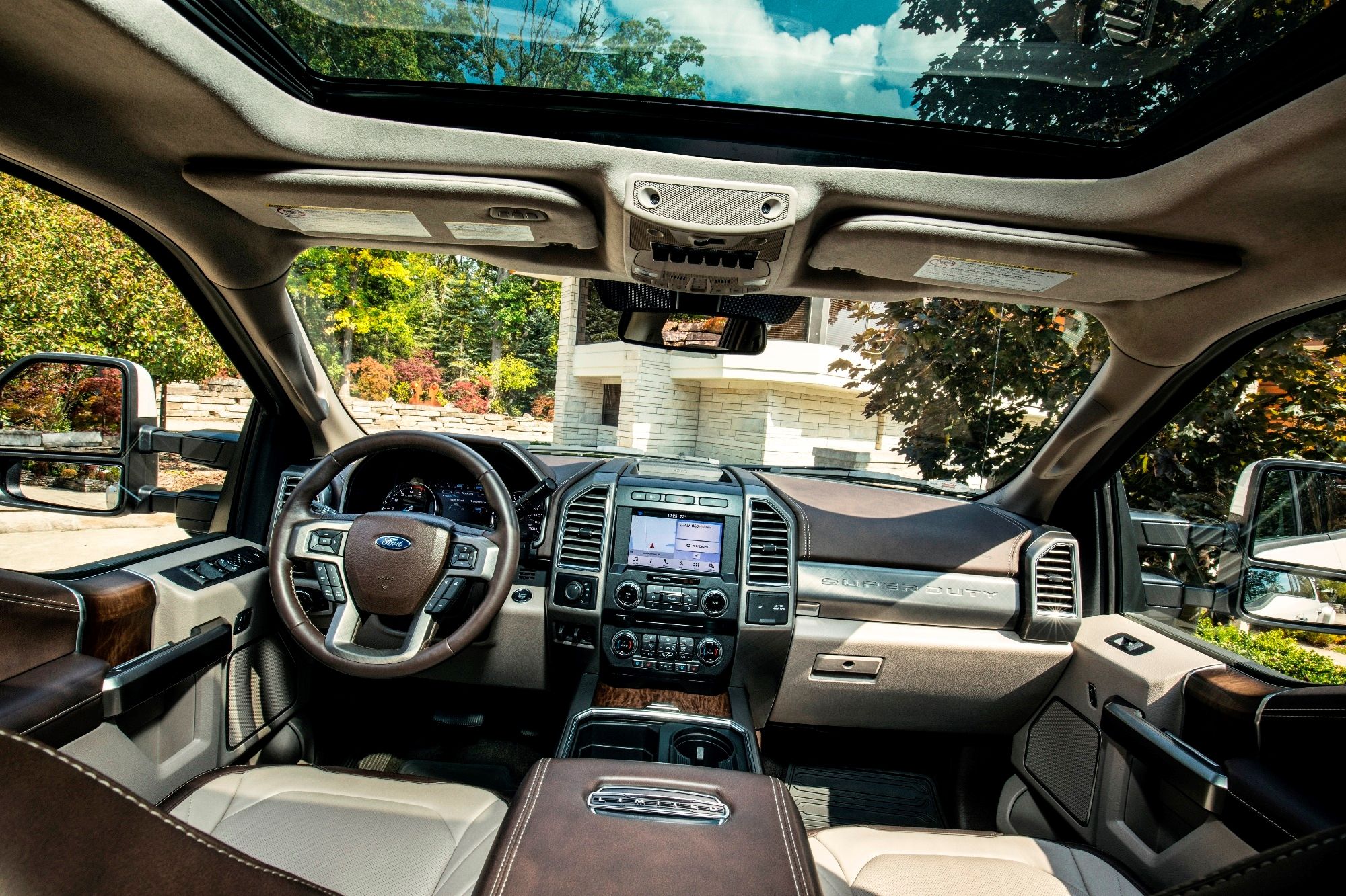 2017 Ford F-450 Super Duty Interior Photos