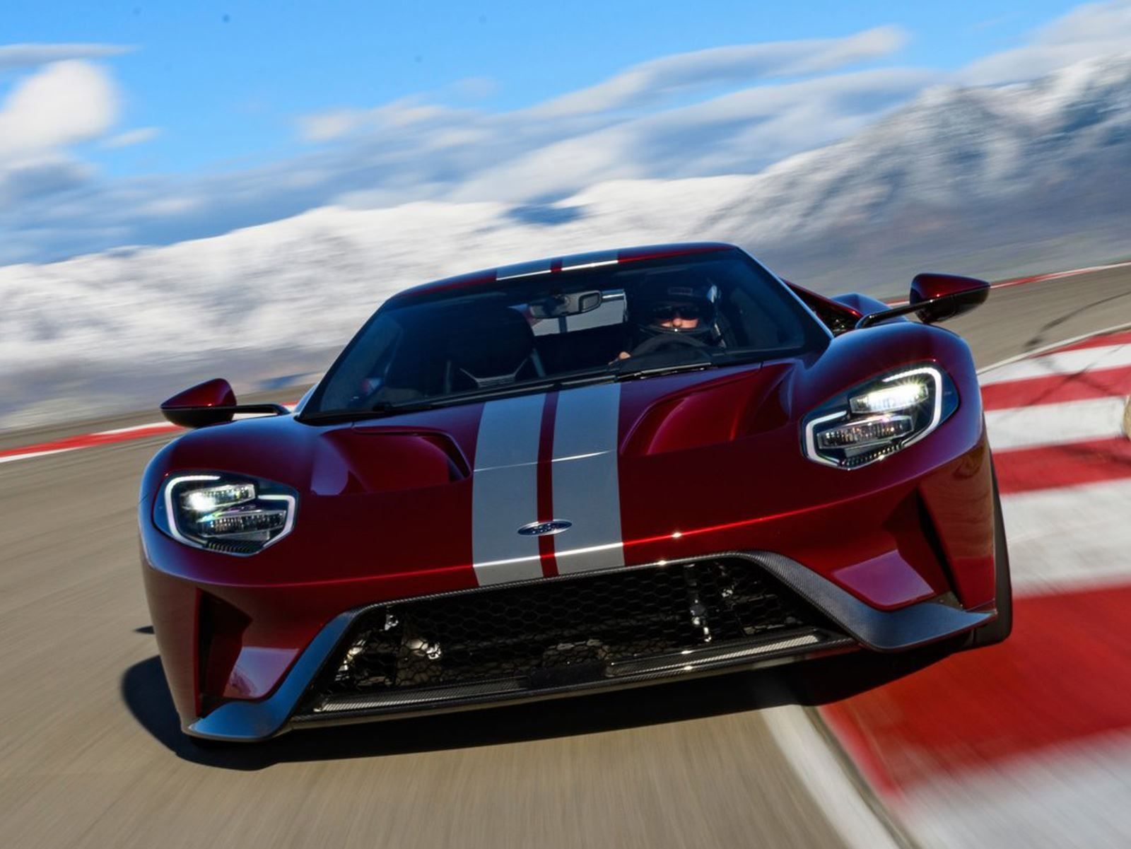 Watch The Ford GT Prove It's One Of The Greatest Cars Ever Made