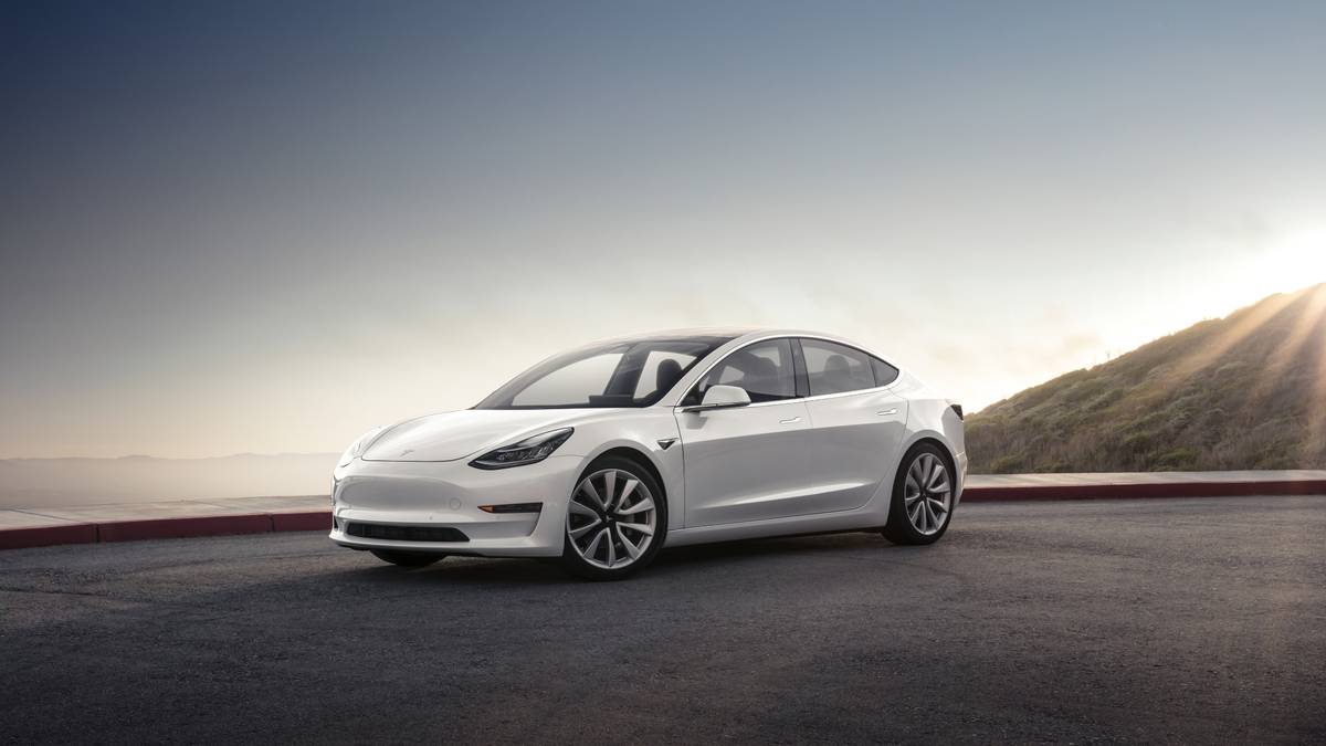 2022 Tesla Model 3 Price Trends