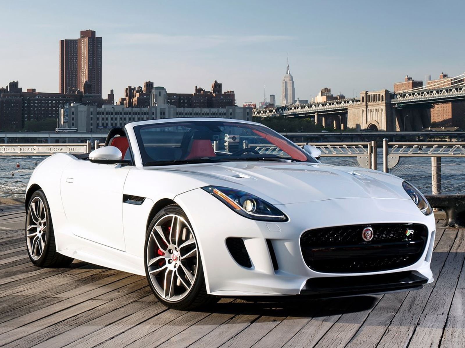 5 Stunningly Sexy Convertibles For A Valentine's Day Getaway