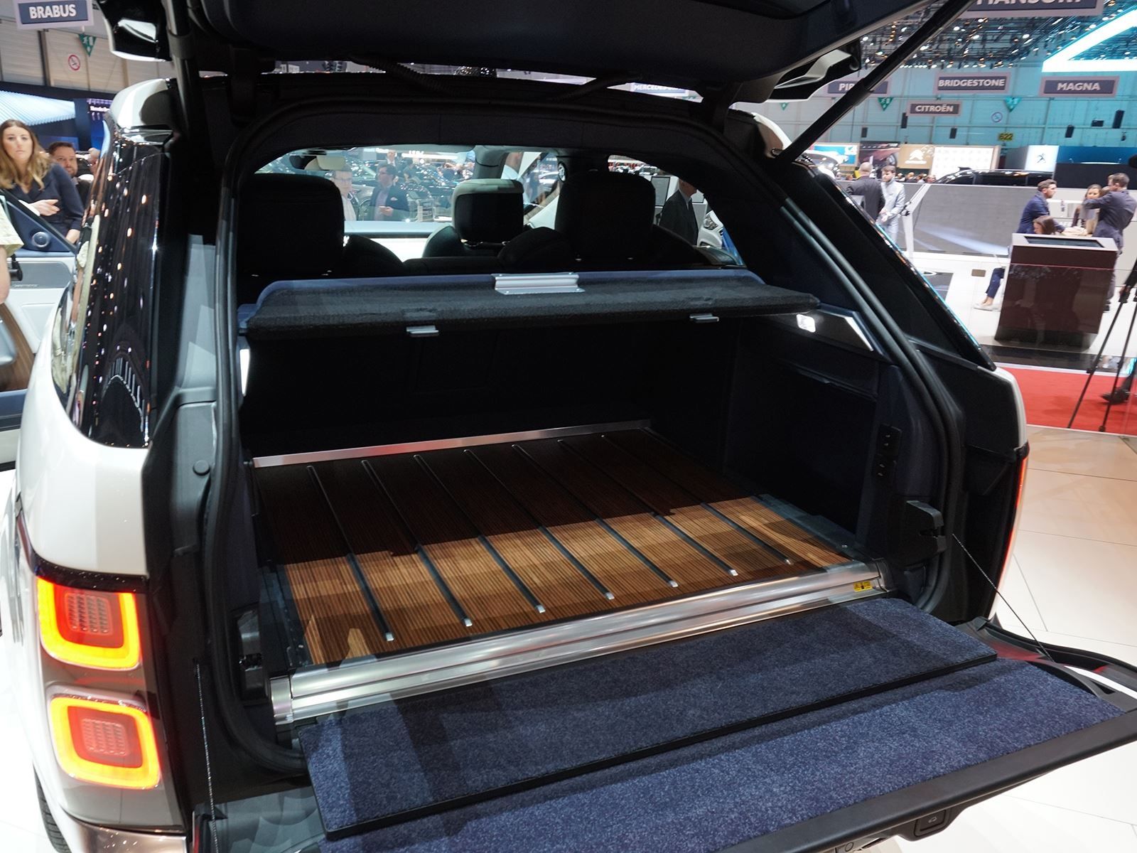 JLR SVO Has Brought A Very Special Range Rover SV Coupe To Geneva