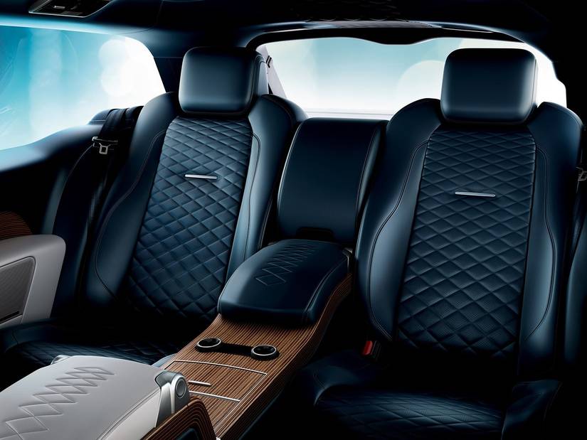 JLR SVO Has Brought A Very Special Range Rover SV Coupe To Geneva