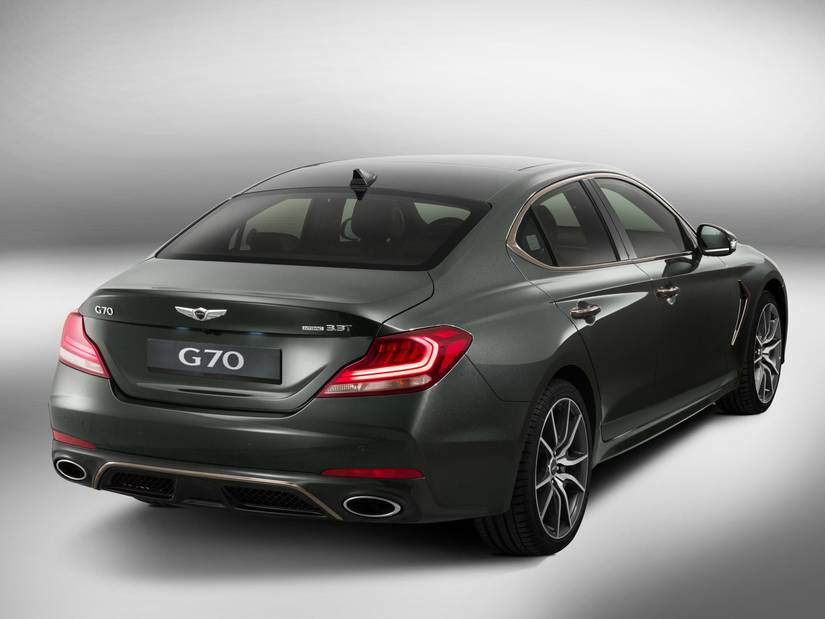 2019 Genesis G70 Will Be Available With Six-Speed Manual