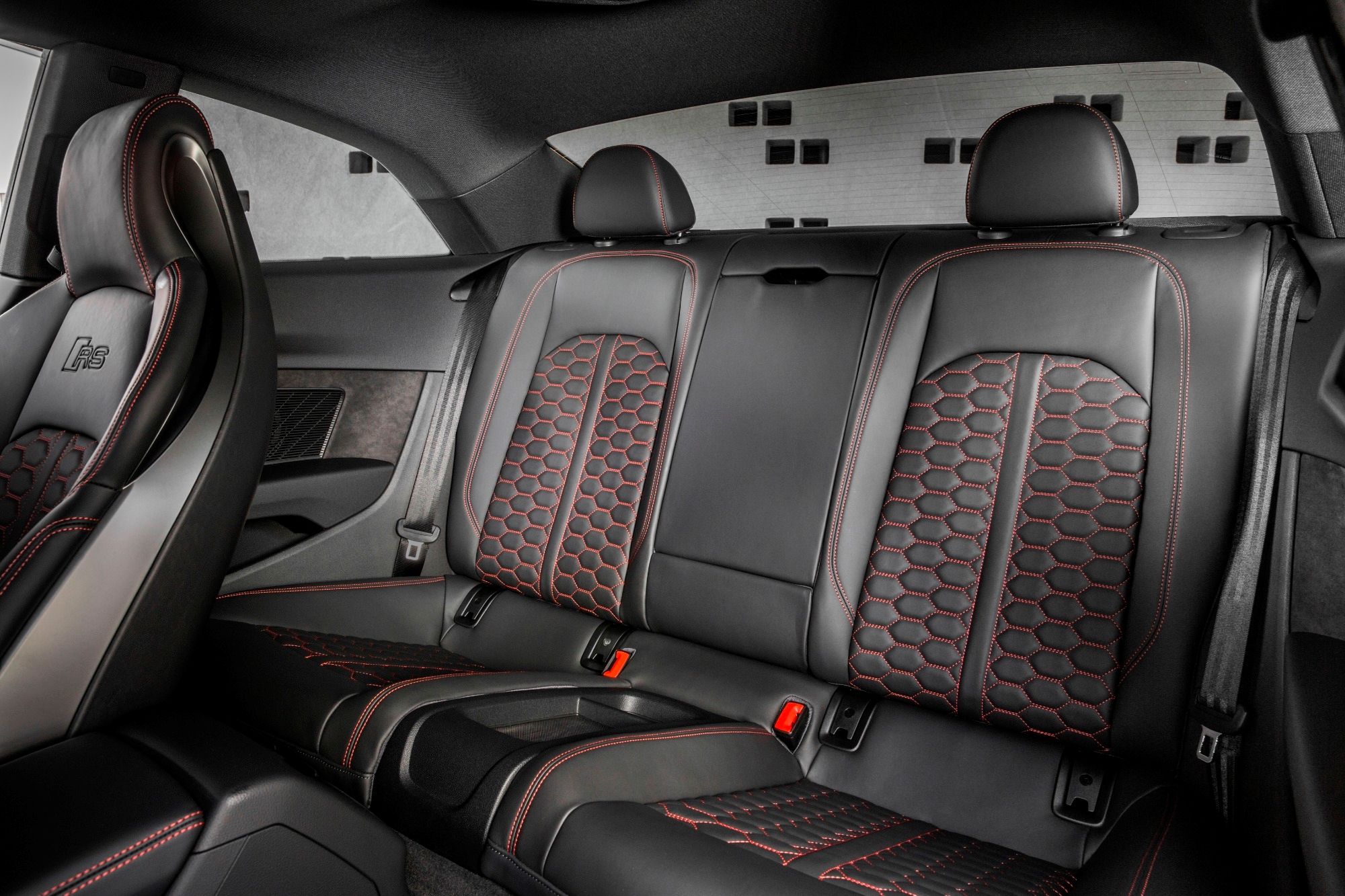 2018 Audi RS5 Coupe Interior Photos