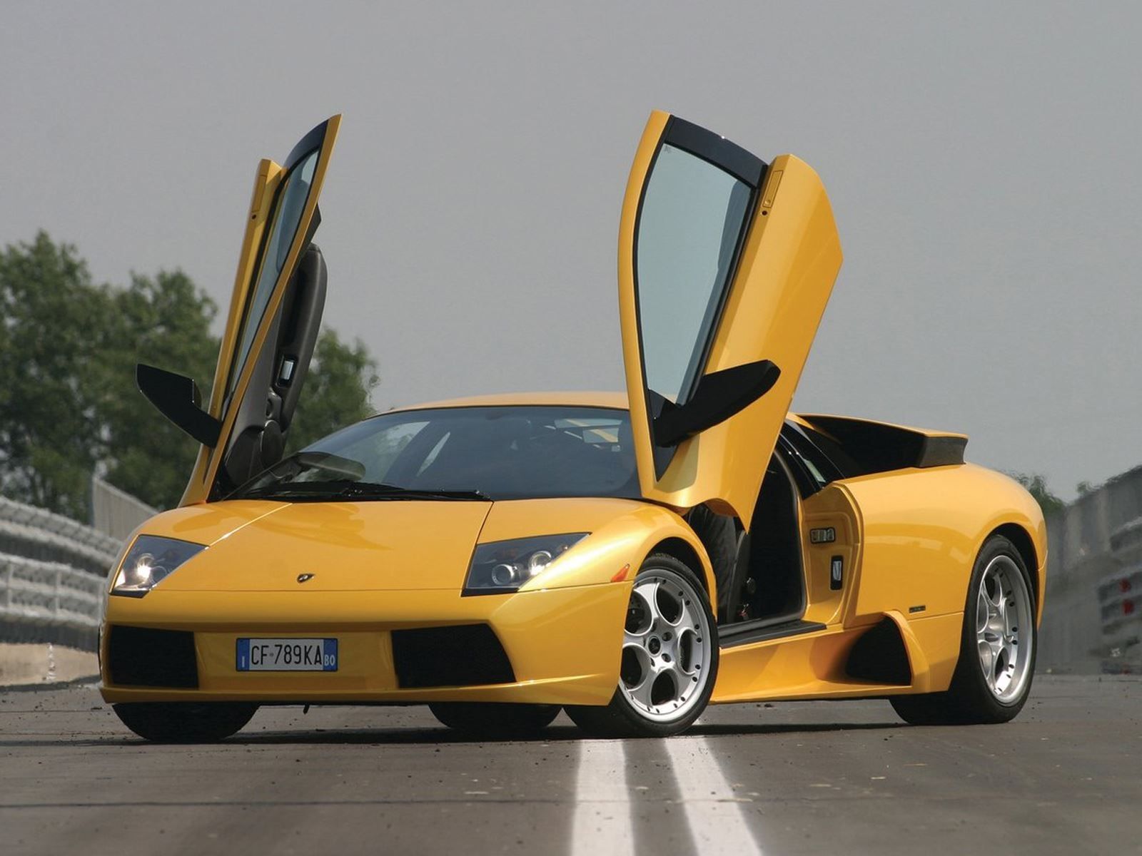 Why Did Genesis' Design Chief Sell His Entire Lamborghini Collection?