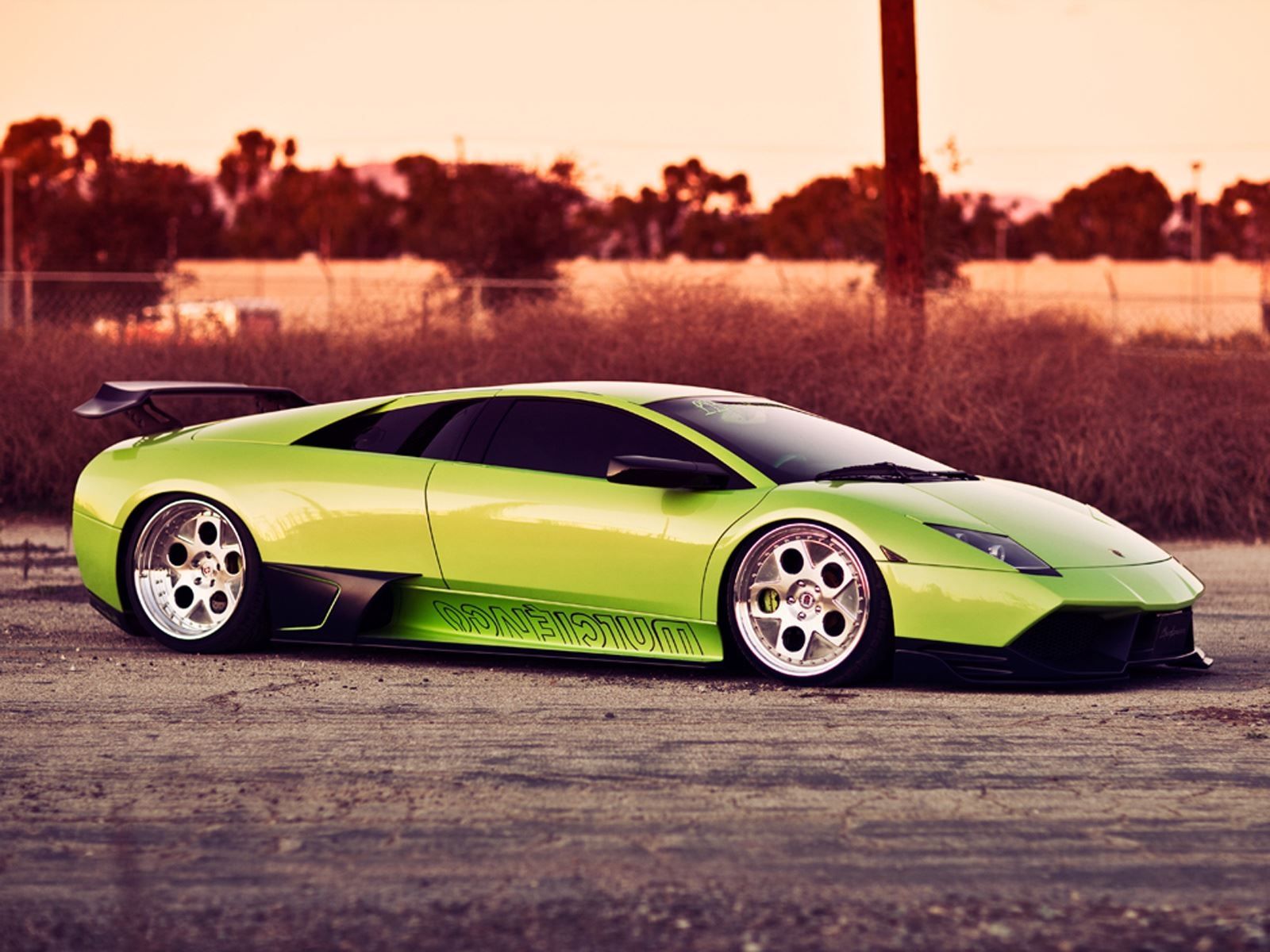 Iconic Aftermarket Wheel Designs