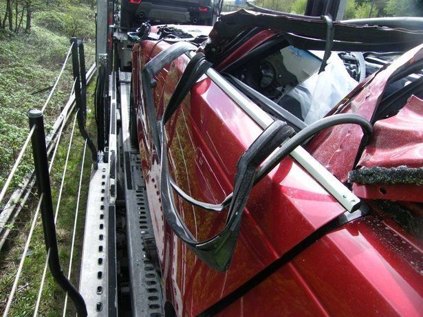 Transporter Crash Creates World's First Range Rover Velar Convertible