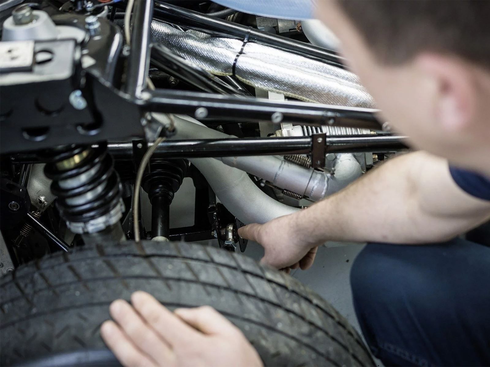 This Insane 650-HP Volkswagen Golf Packed TWO 1.8-Liter Turbo Engines