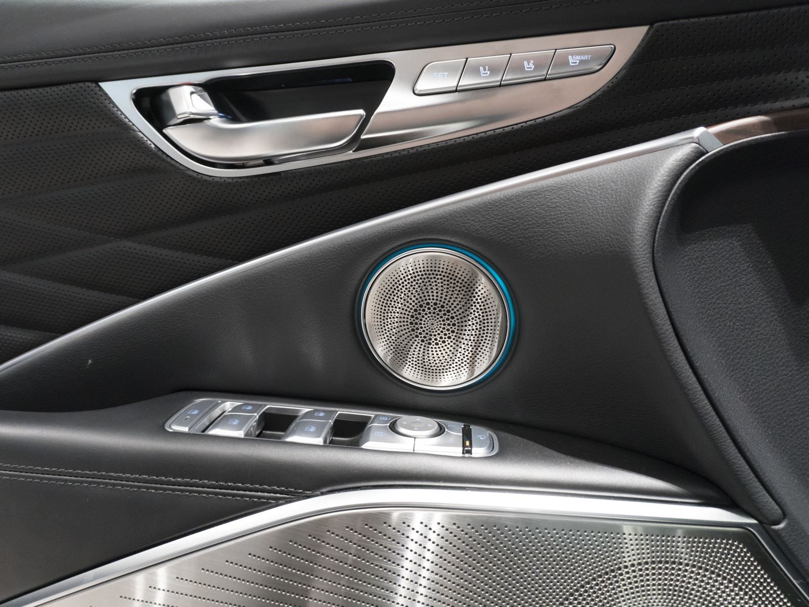 2019 Kia K900 First Drive Review: Proof Kia Can Mix It With The Big Boys