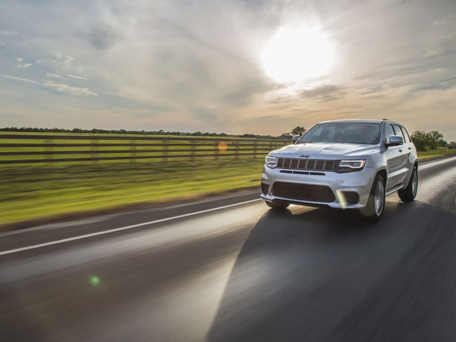 Hennessey's 1000-HP Jeep Trackhawk Hits 0-62 MPH In 2.7 Seconds