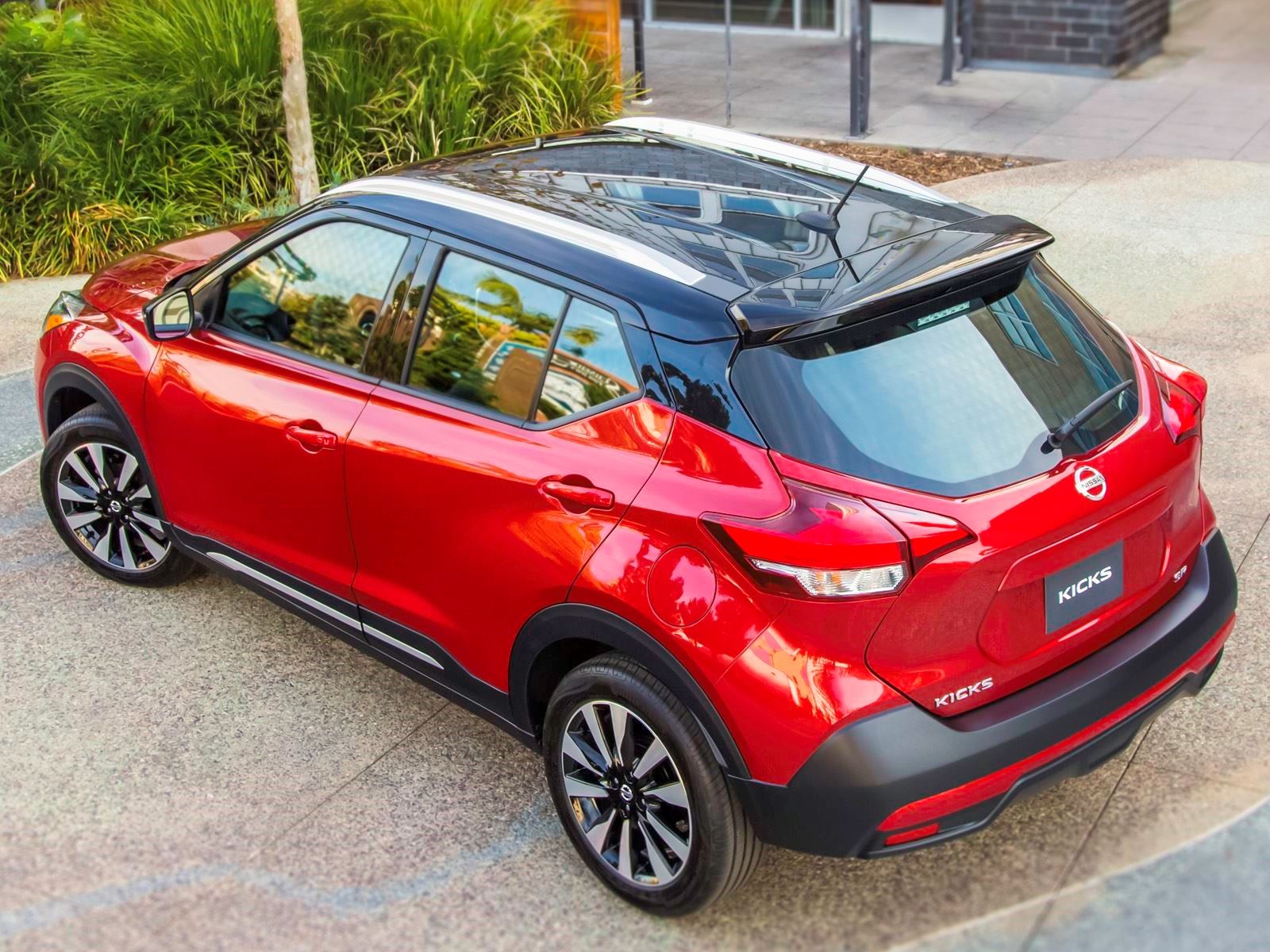 Make Your Nissan Kicks Your Own With New Color Studio