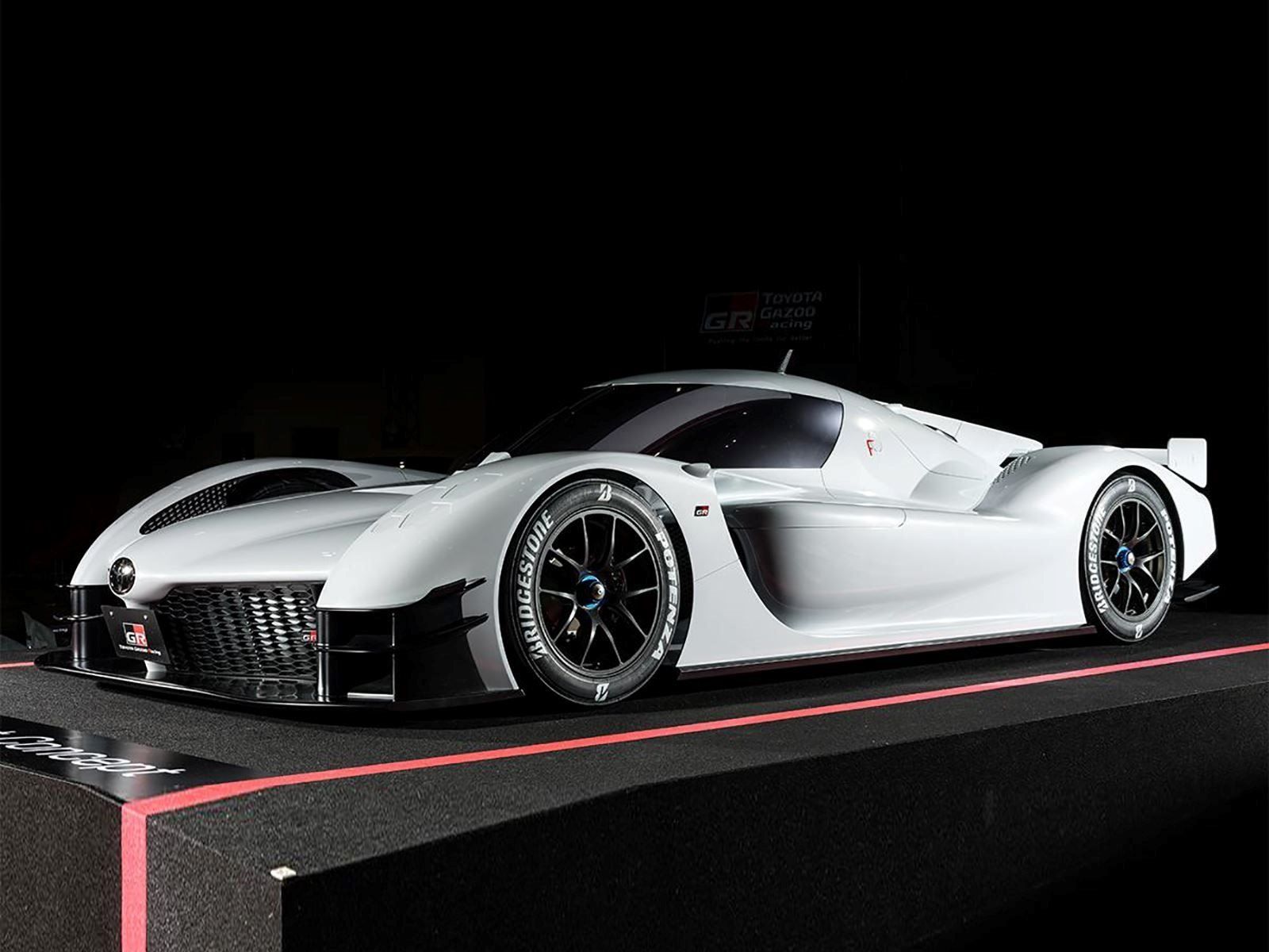 Toyota May Build A Mid-Engine Hypercar With 965 Horsepower
