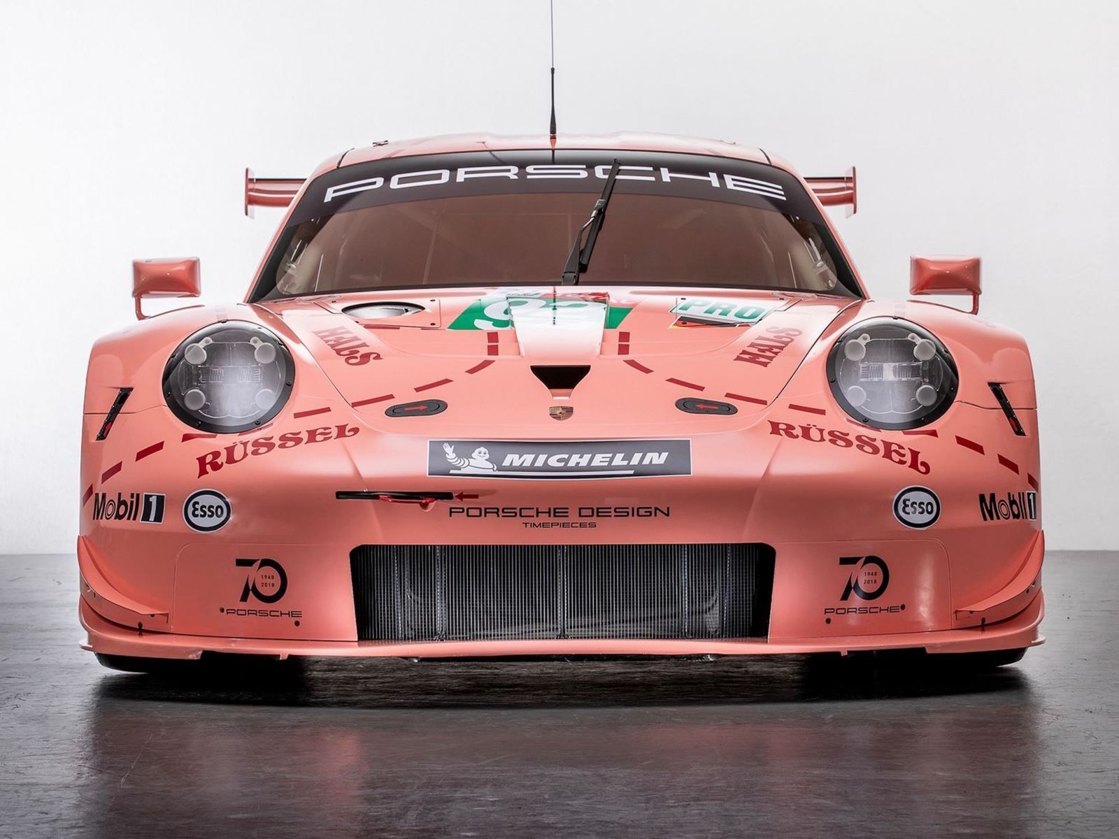 A Porsche 911 Painted Like A Pig Wins Its Class In 24 Hours Of Le Mans