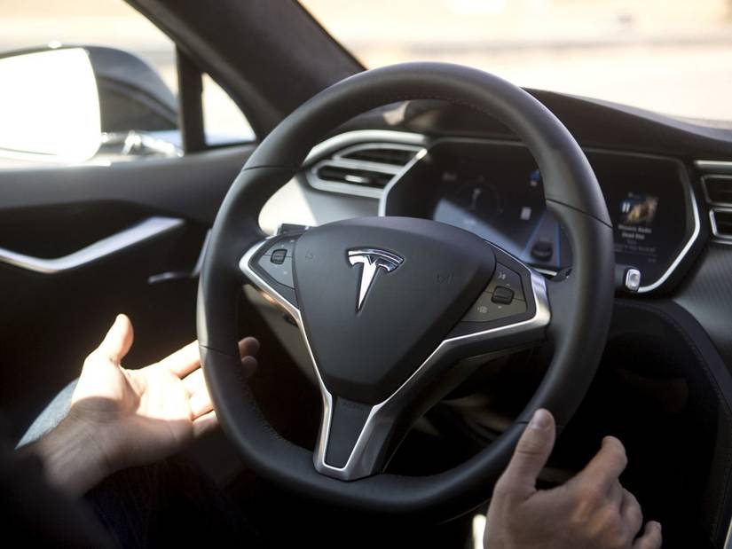 Tesla-Fooling 'Autopilot Buddy' Is Now Illegal