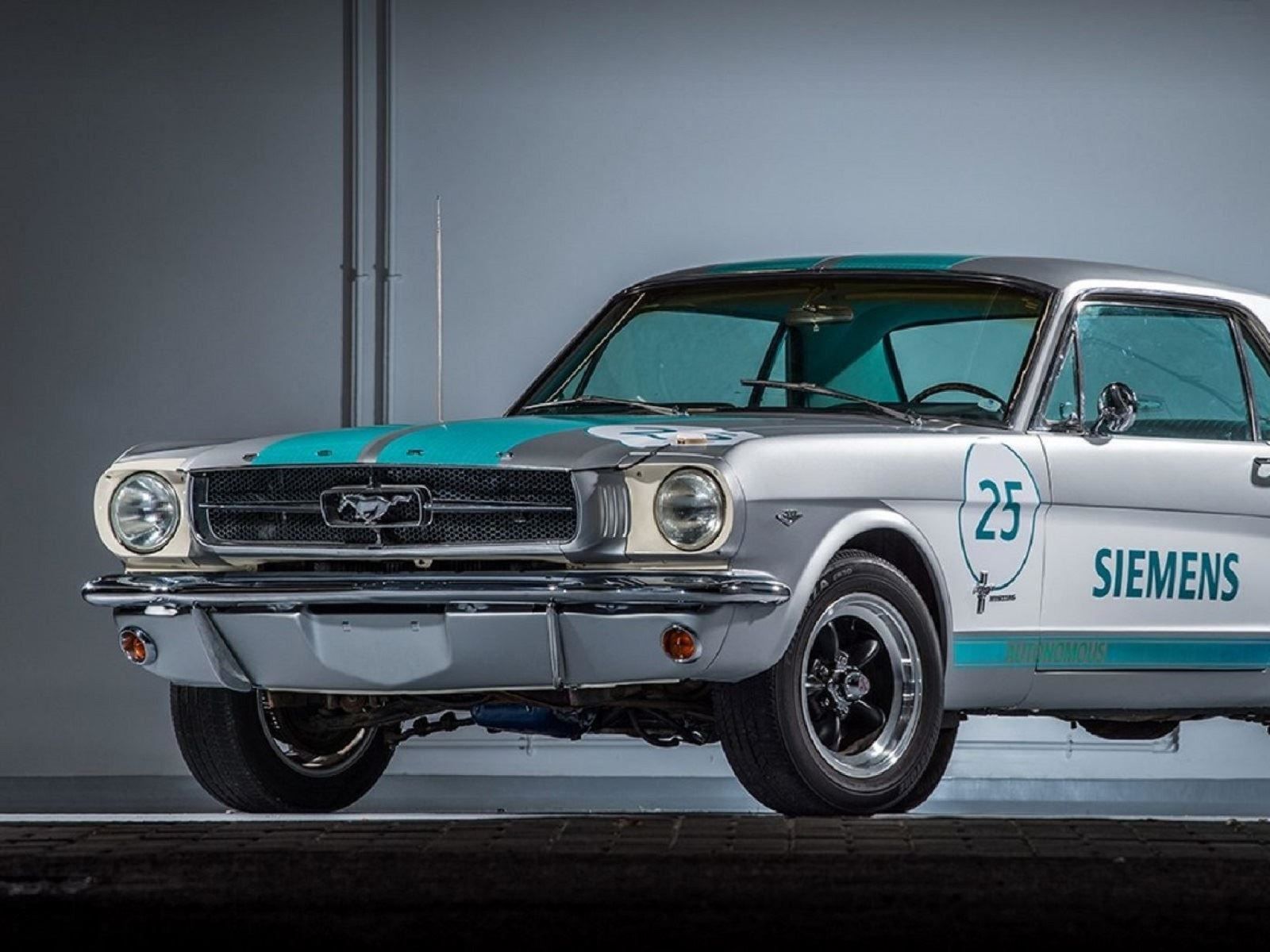 Watch An Autonomous Mustang Hit The Hay At Goodwood