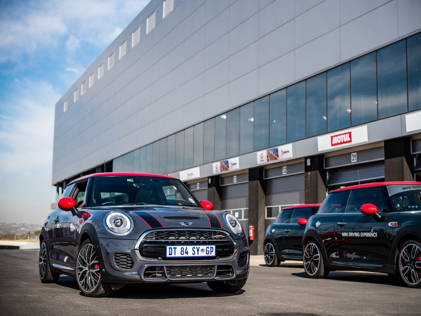 Why Mercedes-Benz Needs To Make Smart The Next MINI