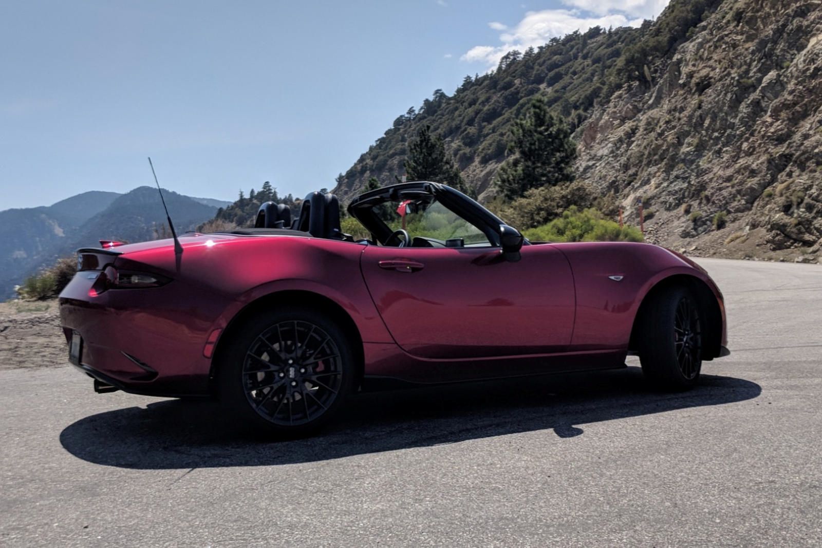 Here's How Mazda Quietly Saved More Weight On the 2019 MX-5 Miata