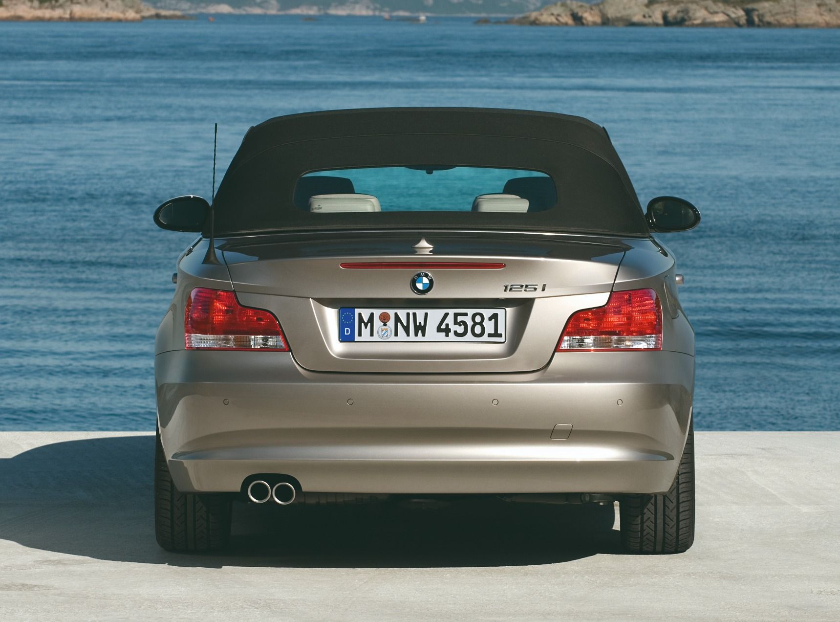 2011 BMW 1 Series Convertible Interior Photos