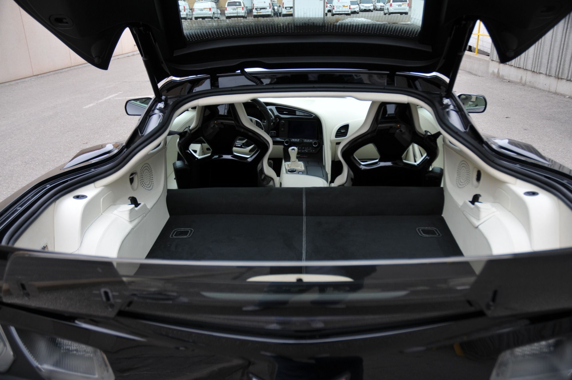 Chevrolet Corvette Z06 Gets Upgraded Interior To Compete With Europe's Best