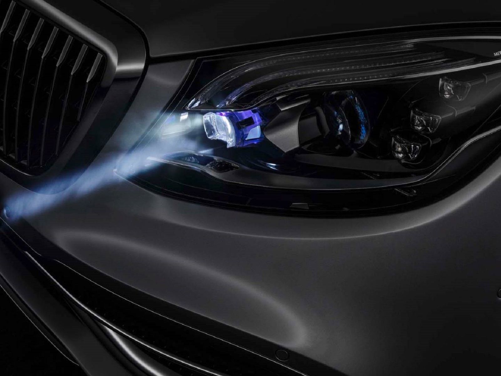 Mercedes-Benz's New Headlights Speak For Themselves, Literally