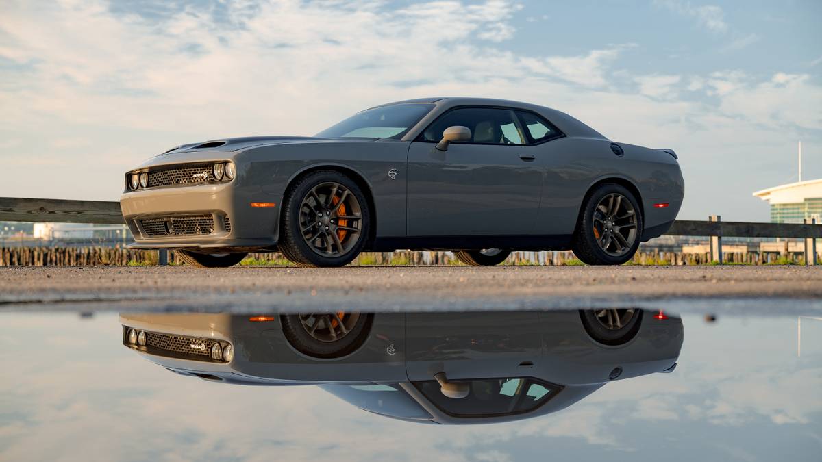 Dodge Challenger SRT Hellcat: Review, Pricing, Photos, and Specs