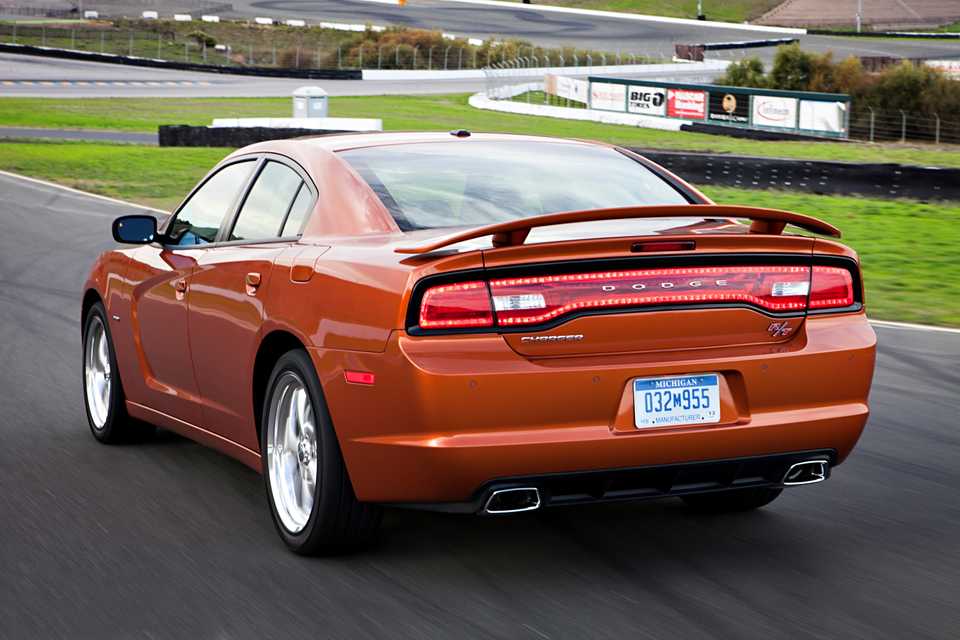 2012 Dodge Charger Pricing, Photos & Specs