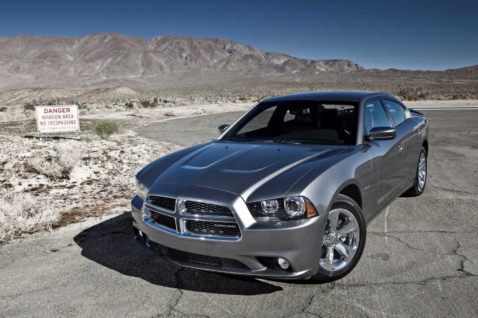 2012 Dodge Charger Pricing, Photos & Specs