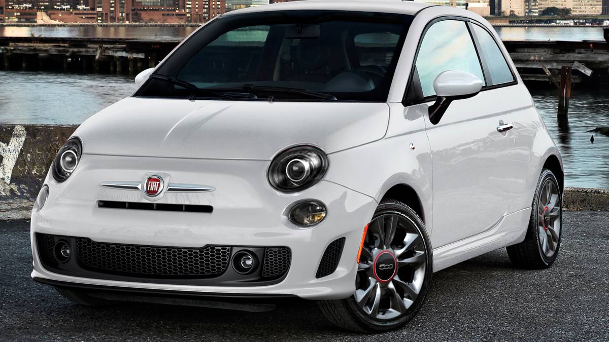 Fiat 500: Review, Pricing, Photos, and Specs
